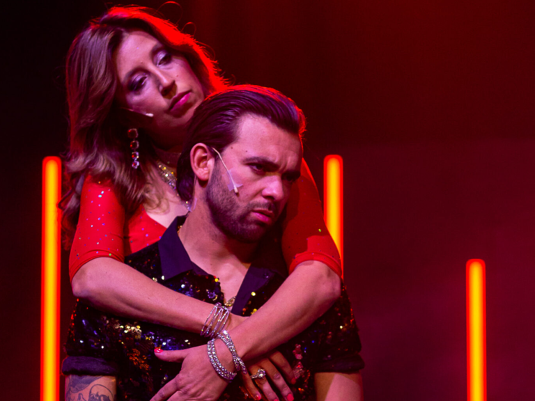 Aspe: speur mee naar de dader in een prachtige nachtclub - Allemaal Cultuur