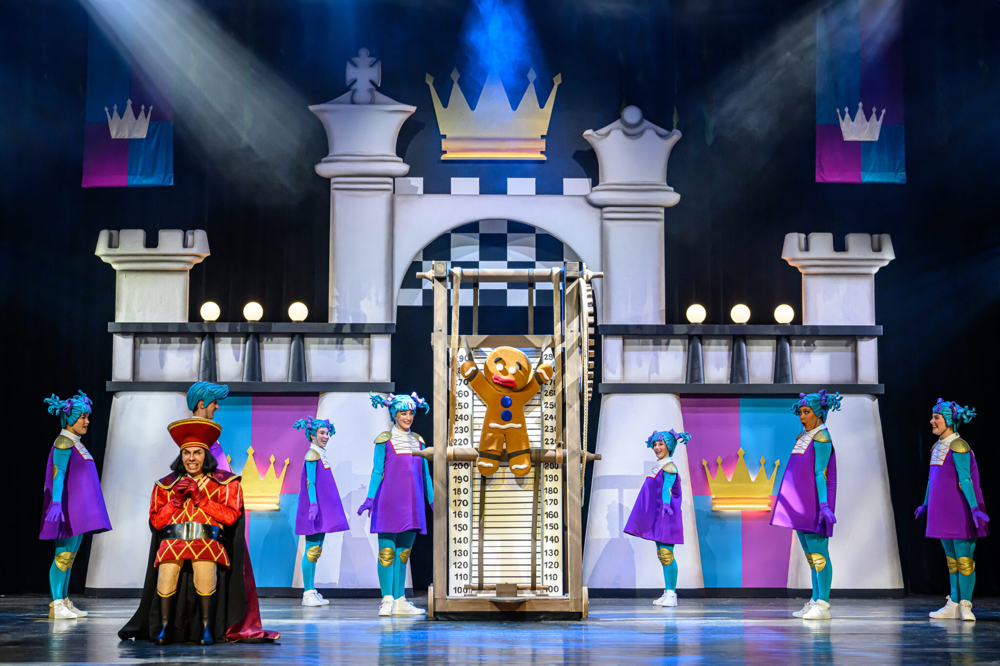 Shrek De Musical besprenkelt het gekende verhaal met humor - Allemaal ...